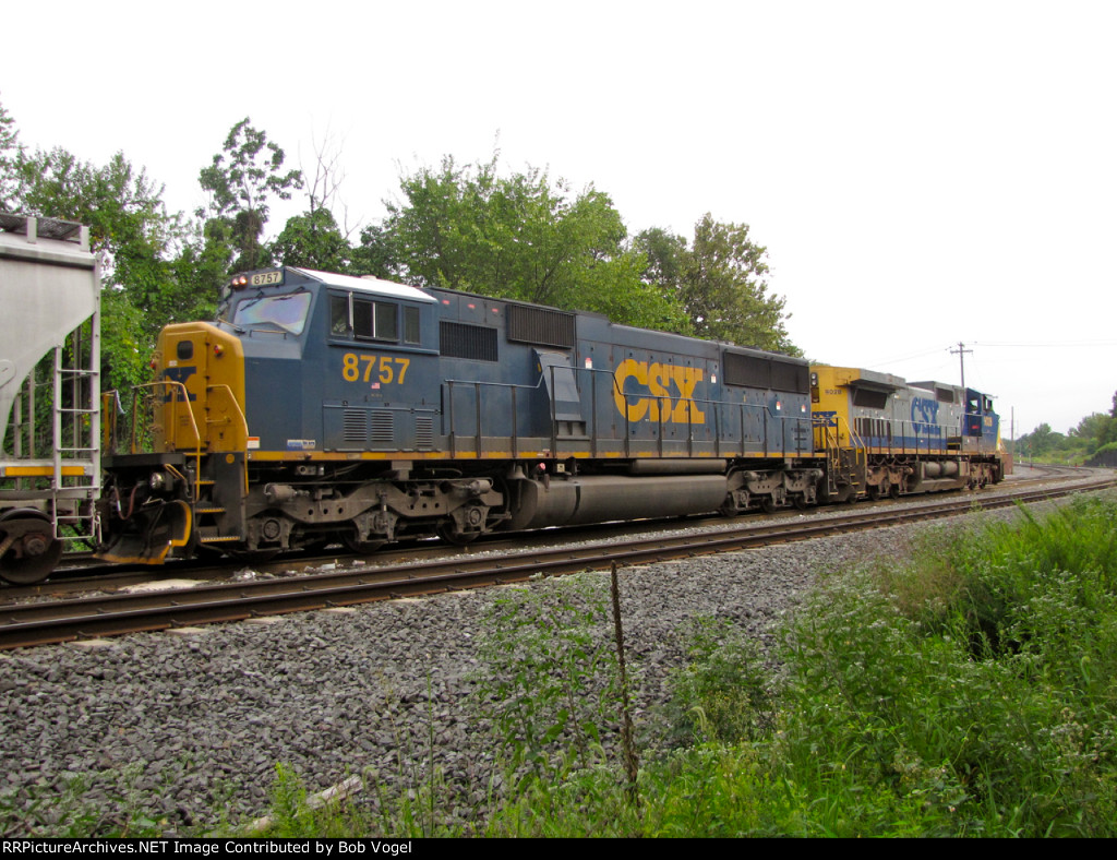 CSX 8757 and 9028